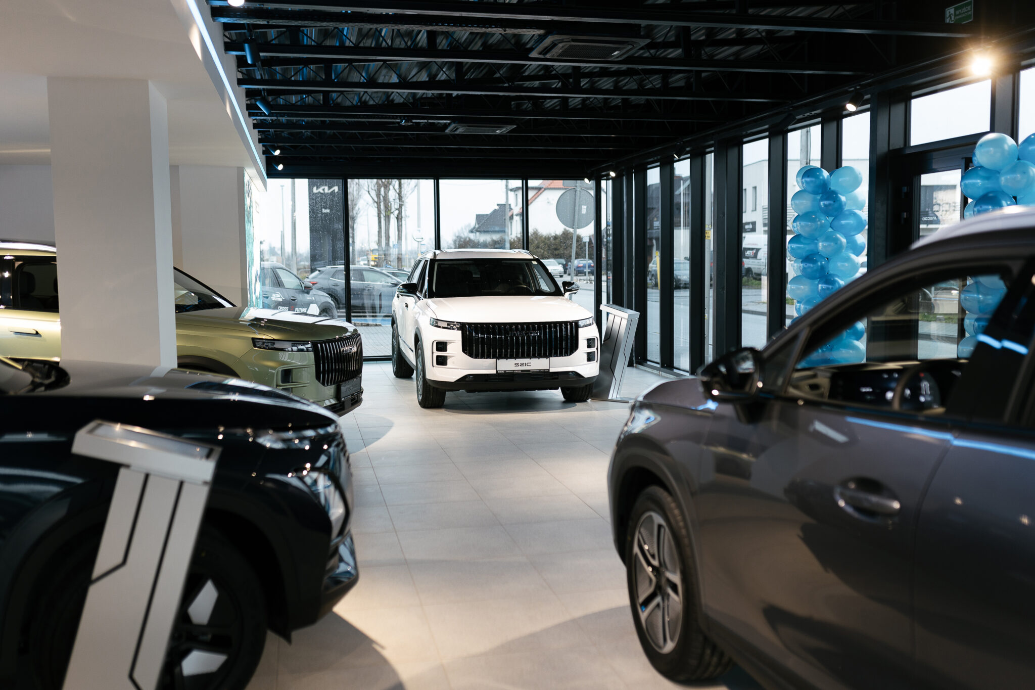 Nowy salon Omoda & Jaecoo - SZIC.pl | Autoryzowany Dealer KIA | OMODA ...